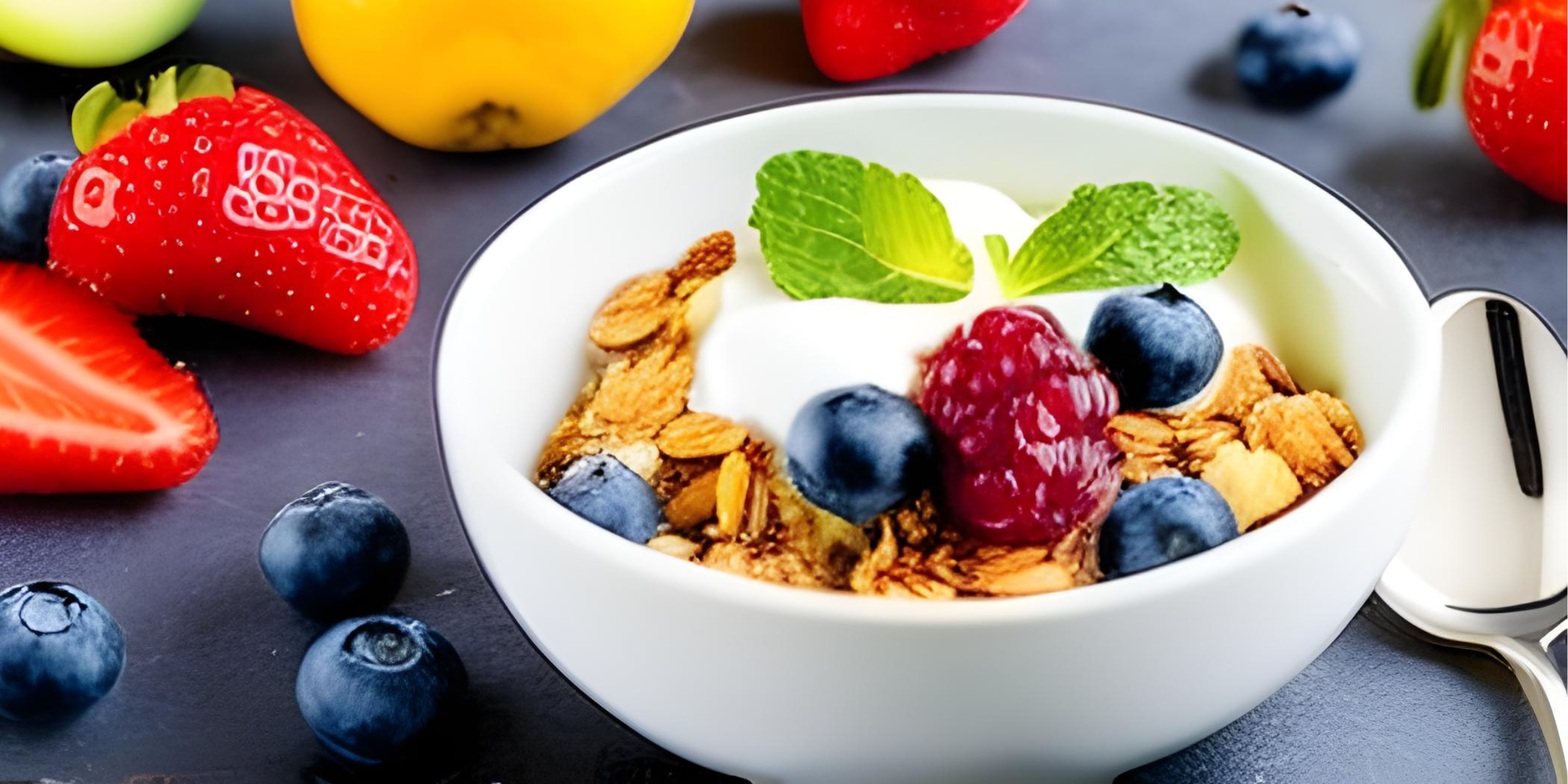 Yogurt Griego con granola y frutas - Yogurt Griego